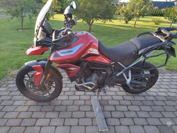 Triumph Tiger 2022 in Panevezys, with an engine capacity of 0.90 L and mileage of 37 thousand km for 6999 €, photo 1 on AUTOMOTO.COM.LV