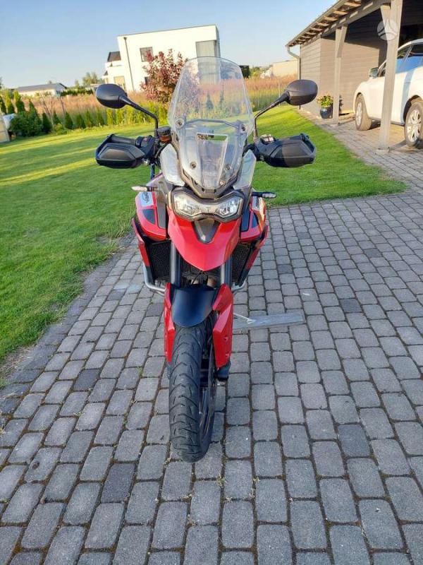 Triumph Tiger 2022 in Panevezys, with an engine capacity of 0.90 L and mileage of 37 thousand km for 6999 €, photo 4 on AUTOMOTO.COM.LV