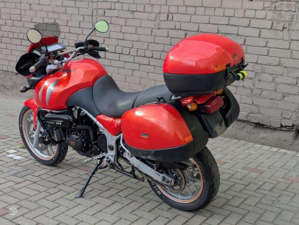 Orange Triumph Tiger 2005 in Kaunas, with an engine capacity of 0.96 L and mileage of 34 thousand km for 2300 €, photo 8 on AUTOMOTO.COM.LV