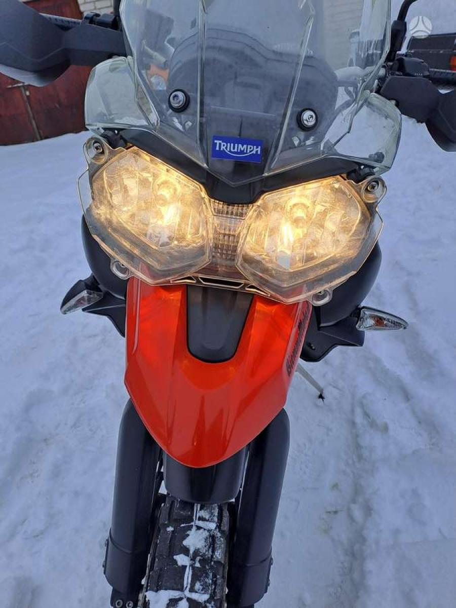 Orange Triumph Tiger 2011 in Panevezys, with an engine capacity of 0.80 L and mileage of 44 thousand km for 4800 €, photo 5 on AUTOMOTO.COM.LV