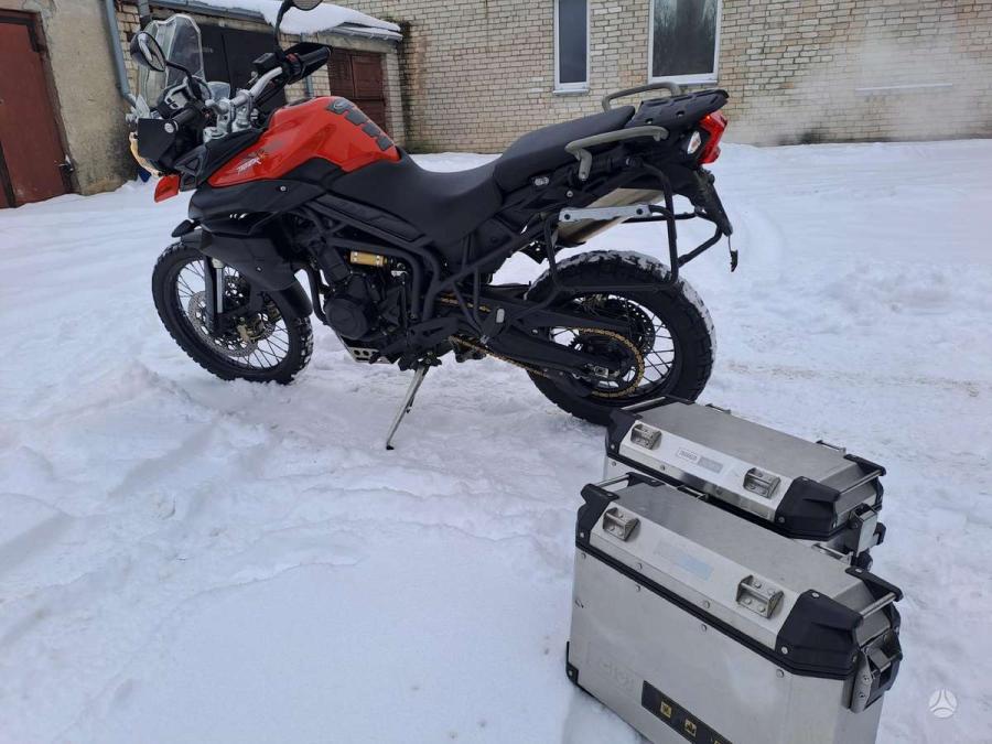 Orange Triumph Tiger 2011 in Panevezys, with an engine capacity of 0.80 L and mileage of 44 thousand km for 4800 €, photo 12 on AUTOMOTO.COM.LV