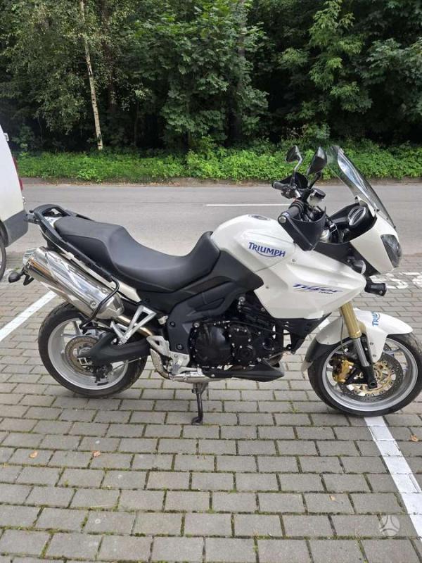 Balts Triumph Tiger 2008 Viļņa, ar dzinēja tilpumu 1.05 L un nobraukumu 41 tūkst. km par 3000 €, foto 9 vietnē AUTOMOTO.COM.LV