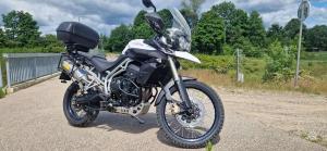 White Triumph Tiger 2011 in Vilnius, with an engine capacity of 0.80 L and mileage of 56 thousand km for 4999 €, photo 3 on AUTOMOTO.COM.LV