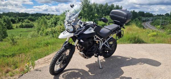 Balts Triumph Tiger 2011 Viļņa, ar dzinēja tilpumu 0.80 L un nobraukumu 56 tūkst. km par 4999 €, foto 4 vietnē AUTOMOTO.COM.LV
