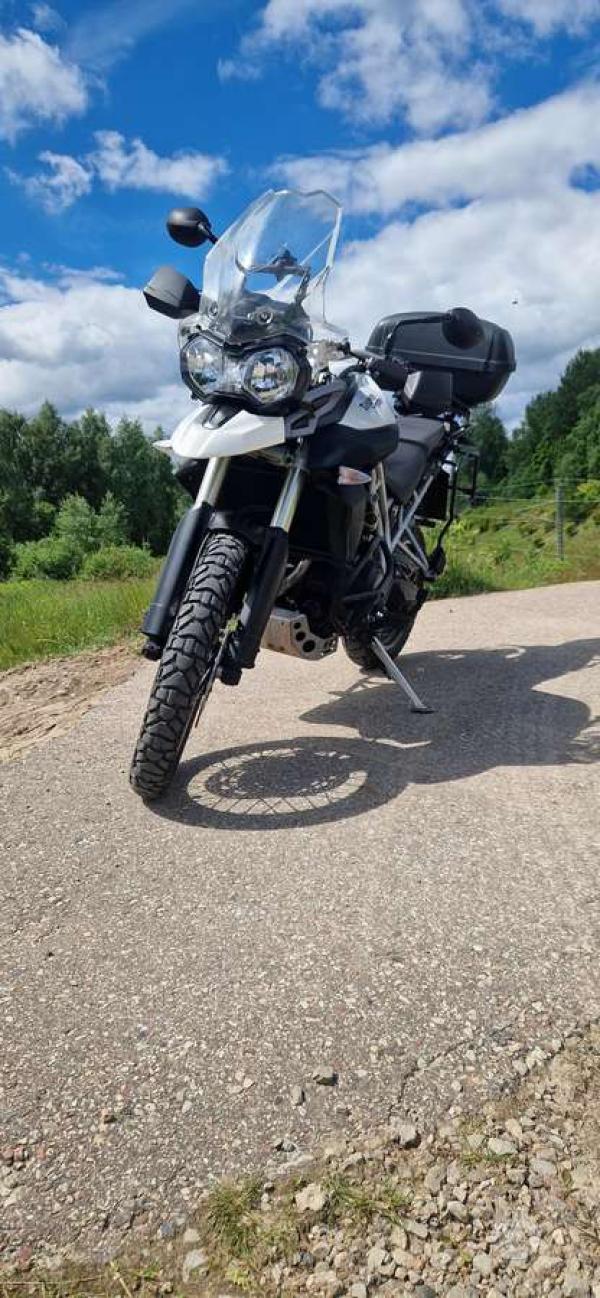 Balts Triumph Tiger 2011 Viļņa, ar dzinēja tilpumu 0.80 L un nobraukumu 56 tūkst. km par 4999 €, foto 10 vietnē AUTOMOTO.COM.LV