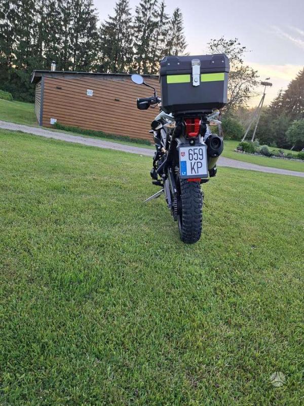 White Triumph Tiger 2013 in Silale, with an engine capacity of 0.80 L and mileage of 57 thousand km for 5300 €, photo 3 on AUTOMOTO.COM.LV