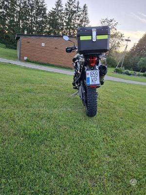 White Triumph Tiger 2013 in Silale, with an engine capacity of 0.80 L and mileage of 57 thousand km for 5300 €, photo 4 on AUTOMOTO.COM.LV