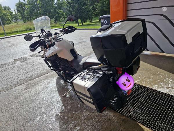White Triumph Tiger 2014 in Kaisiadorys, with an engine capacity of 1.22 L and mileage of 96 thousand km for 6450 €, photo 6 on AUTOMOTO.COM.LV