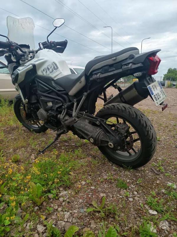 Balts Triumph Tiger 2020 Kauņa, ar dzinēja tilpumu 1.20 L un nobraukumu 99 tūkst. km par 6500 €, foto 6 vietnē AUTOMOTO.COM.LV