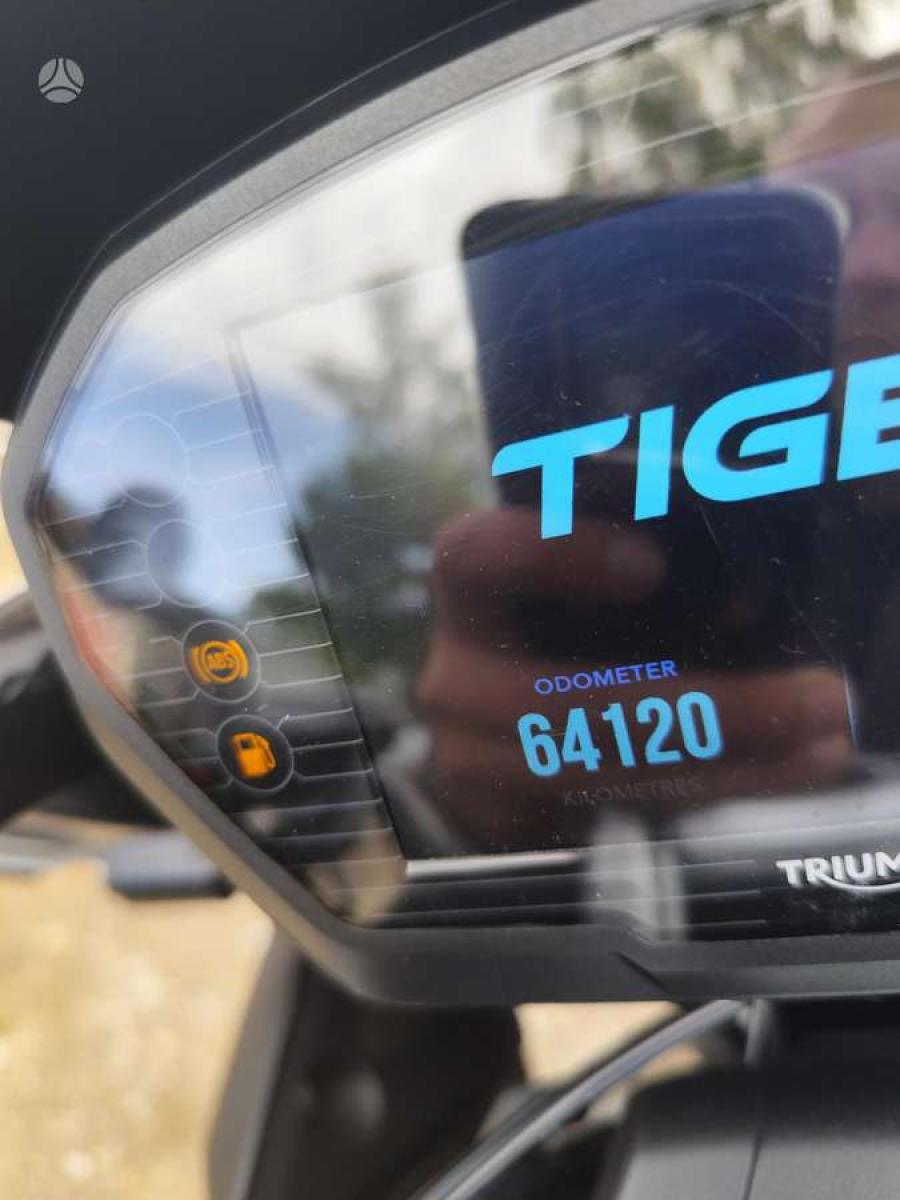White Triumph Tiger 2020 in Silale, with an engine capacity of 1.22 L and mileage of 64 thousand km for 7000 €, photo 17 on AUTOMOTO.COM.LV