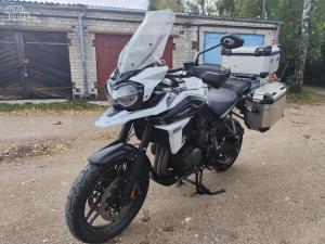 White Triumph Tiger 2020 in Silale, with an engine capacity of 1.22 L and mileage of 64 thousand km for 7000 €, photo 3 on AUTOMOTO.COM.LV