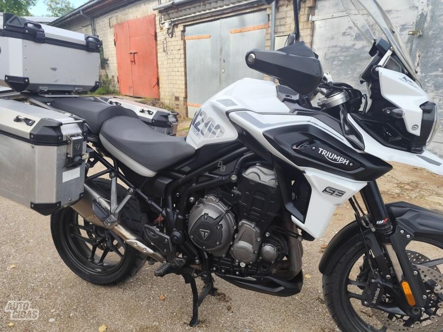 White Triumph Tiger 2020 in Silale, with an engine capacity of 1.22 L and mileage of 64 thousand km for 7000 €, photo 14 on AUTOMOTO.COM.LV