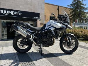 White Triumph Tiger 2025 in Vilnius, with an engine capacity of 0.89 L and mileage of 0 thousand km for 13890 €, photo  on AUTOMOTO.COM.LV