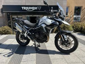 White Triumph Tiger 2025 in Vilnius, with an engine capacity of 0.89 L and mileage of 0 thousand km for 13890 €, photo 3 on AUTOMOTO.COM.LV
