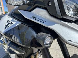 White Triumph Tiger 2025 in Vilnius, with an engine capacity of 0.89 L and mileage of 0 thousand km for 13890 €, photo 17 on AUTOMOTO.COM.LV