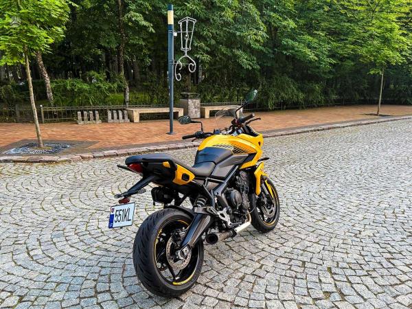 Dzeltens Triumph Tiger 2024 Alīta, ar dzinēja tilpumu 0.66 L un nobraukumu 3 tūkst. km par 6999 €, foto 6 vietnē AUTOMOTO.COM.LV