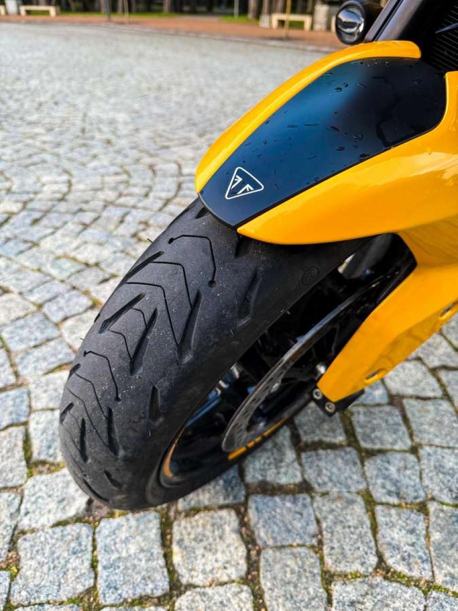 Yellow Triumph Tiger 2024 in Alytus, with an engine capacity of 0.66 L and mileage of 3 thousand km for 6999 €, photo 9 on AUTOMOTO.COM.LV