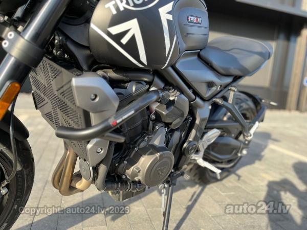 Melns Triumph Trident 660 2022 Tartu, ar dzinēja tilpumu 0.66 L un nobraukumu 5 tūkst. km par 6990 €, foto 7 vietnē AUTOMOTO.COM.LV