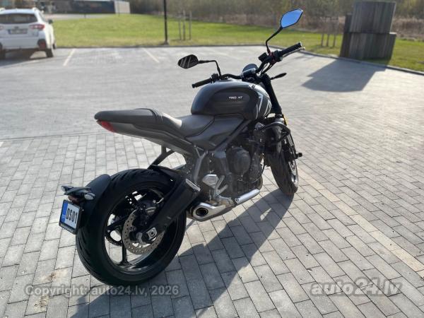 Melns Triumph Trident 660 2022 Tartu, ar dzinēja tilpumu 0.66 L un nobraukumu 5 tūkst. km par 6990 €, foto 8 vietnē AUTOMOTO.COM.LV