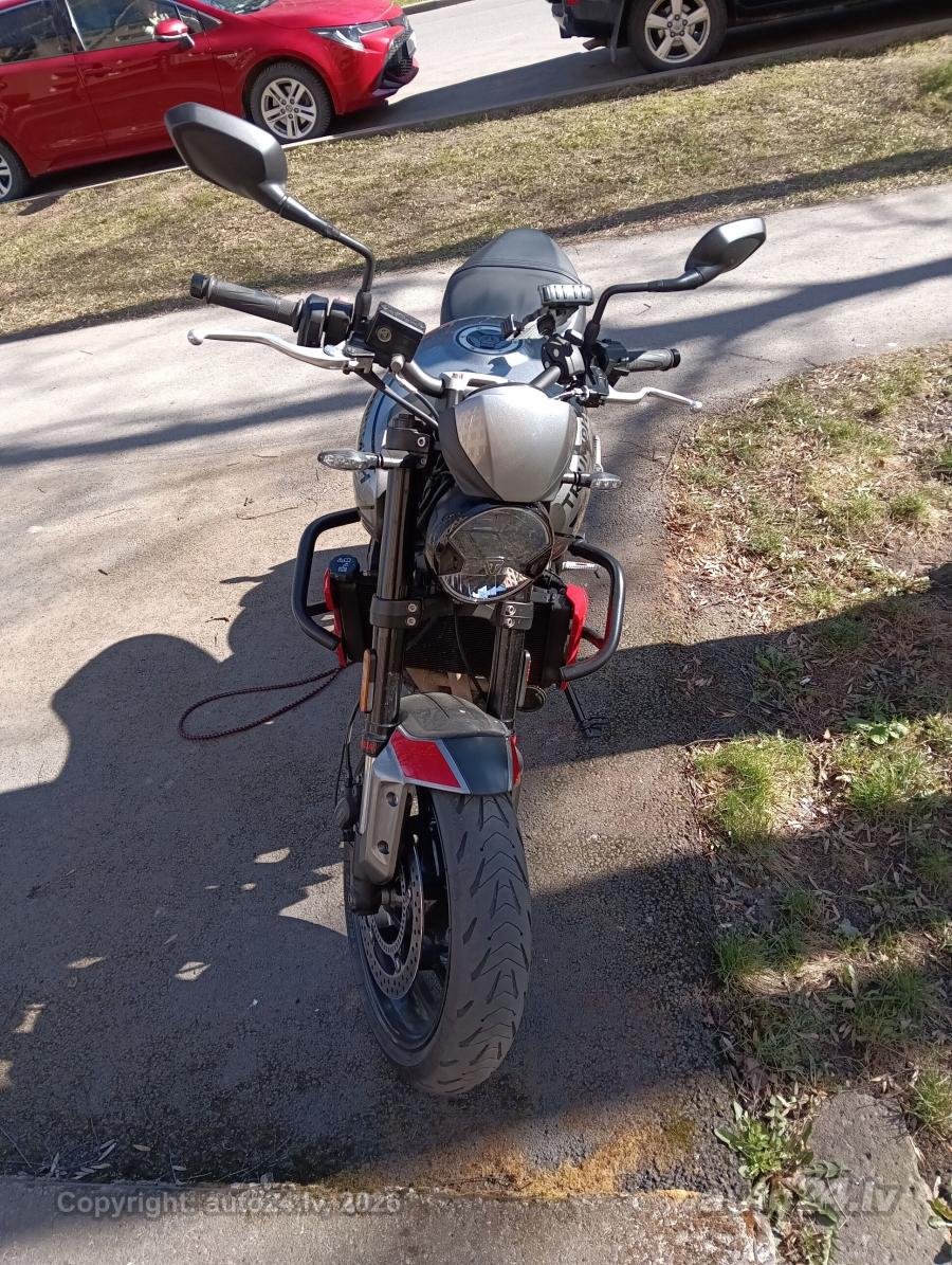Триумф Trident 660 2022 в Таллин, объемом двигателя 0.66 л и пробегом 13 тыс. км за 6500 €, фото 6 на AUTOMOTO.COM.LV