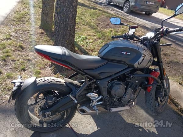 Триумф Trident 660 2022 в Таллин, объемом двигателя 0.66 л и пробегом 13 тыс. км за 6500 €, фото 7 на AUTOMOTO.COM.LV