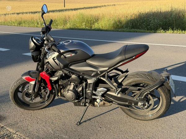 Grey Triumph Trident 2024 in Vilnius, with an engine capacity of 0.66 L and mileage of 2 thousand km for 7200 €, photo 3 on AUTOMOTO.COM.LV