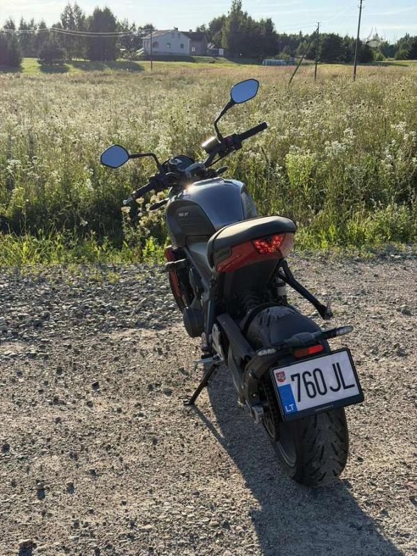 Grey Triumph Trident 2024 in Vilnius, with an engine capacity of 0.66 L and mileage of 2 thousand km for 7200 €, photo 9 on AUTOMOTO.COM.LV