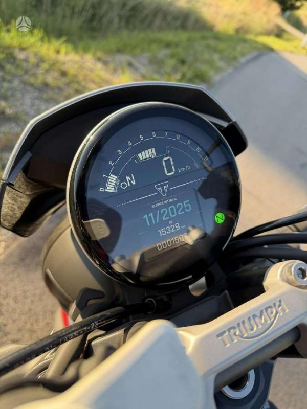 Grey Triumph Trident 2024 in Vilnius, with an engine capacity of 0.66 L and mileage of 2 thousand km for 7200 €, photo 10 on AUTOMOTO.COM.LV
