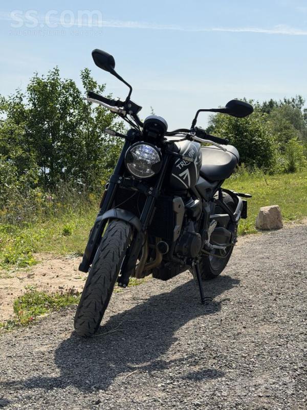 Triumph Trident 2024 in Riga, with an engine capacity of 0.66 L and mileage of 0 thousand km for 7000 €, photo 2 on AUTOMOTO.COM.LV
