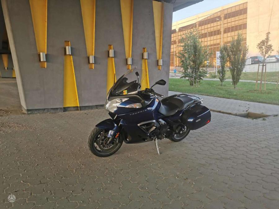 Triumph Trophy 2014 Viļņa, ar dzinēja tilpumu 1.20 L un nobraukumu 78 tūkst. km par 5400 €, foto 2 vietnē AUTOMOTO.COM.LV