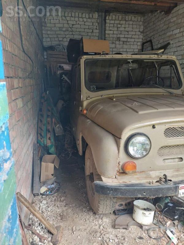 Brown UAZ 31512 1990 in Bauska, with an engine capacity of 2.50 L and mileage of 173 thousand km for 1000 €, photo 3 on AUTOMOTO.COM.LV