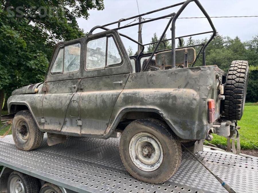 Zaļš UAZ 31512 1989 Tukums, ar dzinēja tilpumu 2.40 L un nobraukumu 7 tūkst. km par 900 €, foto 4 vietnē AUTOMOTO.COM.LV
