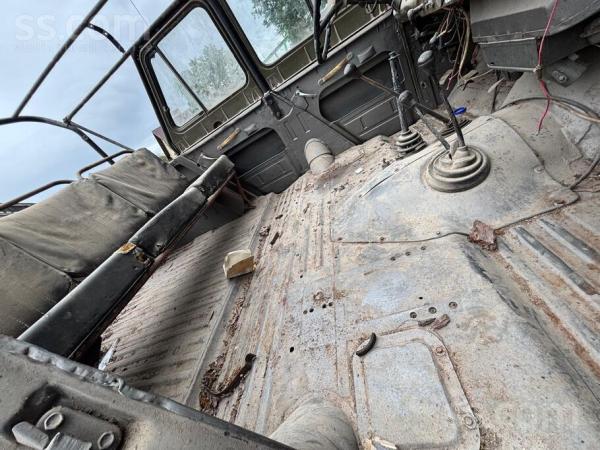 Zaļš UAZ 31512 1989 Tukums, ar dzinēja tilpumu 2.40 L un nobraukumu 7 tūkst. km par 900 €, foto 4 vietnē AUTOMOTO.COM.LV