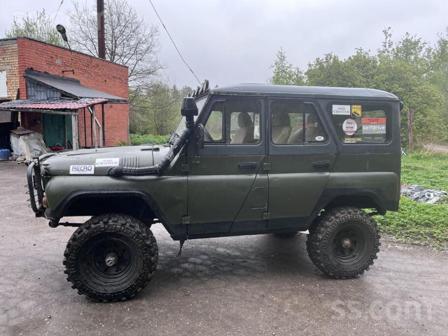 Zaļš UAZ 31514 1999 Rīga, ar dzinēja tilpumu 2.40 L un nobraukumu 44 tūkst. km par 3650 €, foto 5 vietnē AUTOMOTO.COM.LV