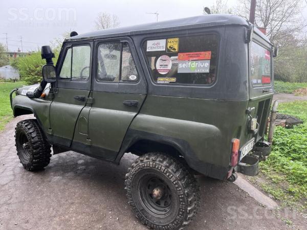 Green UAZ 31514 1999 in Riga, with an engine capacity of 2.40 L and mileage of 44 thousand km for 3650 €, photo 5 on AUTOMOTO.COM.LV