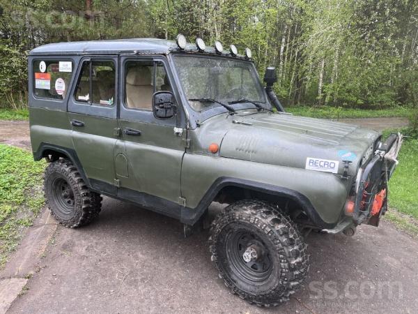 Green UAZ 31514 1999 in Riga, with an engine capacity of 2.40 L and mileage of 44 thousand km for 3650 €, photo 8 on AUTOMOTO.COM.LV