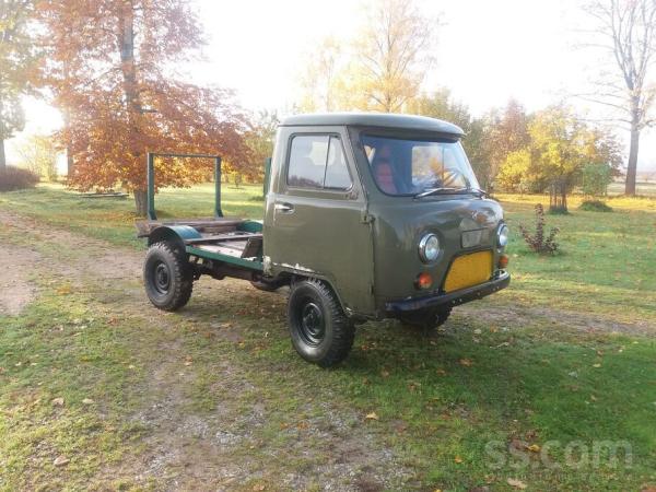 Zaļš UAZ 3303 1986 Valmiera, ar dzinēja tilpumu 2.40 L un nobraukumu 70 tūkst. km par 950 €, foto 2 vietnē AUTOMOTO.COM.LV