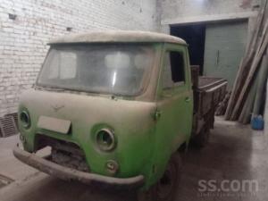 Green UAZ 3303 1986 in Talsi, with an engine capacity of 2.40 L and mileage of 50 thousand km for 500 €, photo 2 on AUTOMOTO.COM.LV
