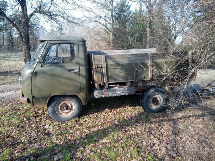 Zaļš UAZ 3303 1991 Rīga, ar dzinēja tilpumu 2.40 L un nobraukumu 123 tūkst. km par 900 €, foto 3 vietnē AUTOMOTO.COM.LV