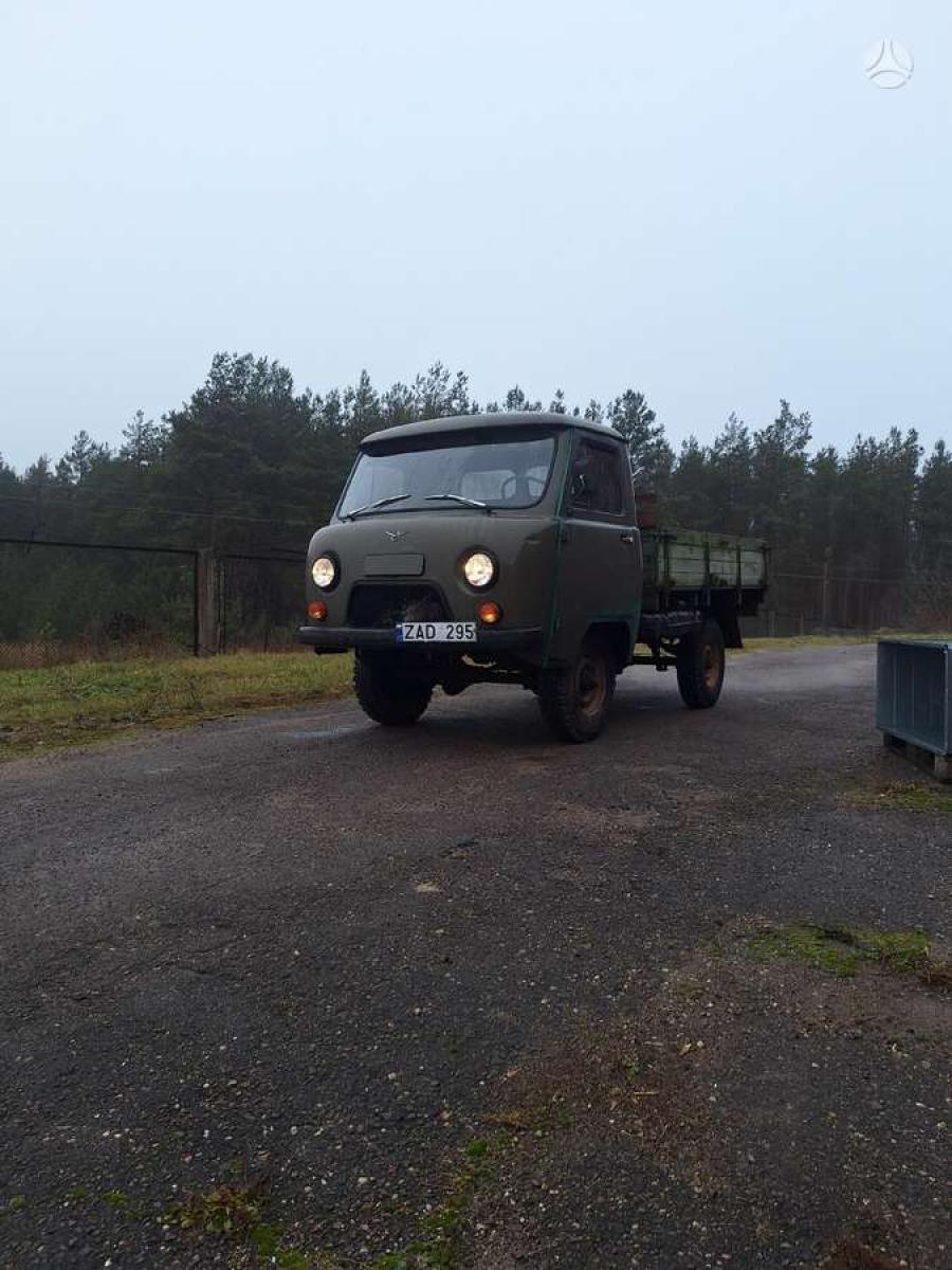 Green UAZ 3303 1994 in Druskininkai, with an engine capacity of 2.40 L and mileage of 30 thousand km for 1000 €, photo 7 on AUTOMOTO.COM.LV