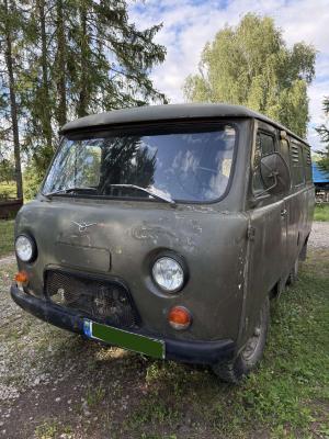 Green UAZ 3741 1989 in Siauliai, with an engine capacity of 2.50 L and mileage of 66 thousand km for 3995 €, photo 4 on AUTOMOTO.COM.LV