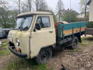 Green UAZ 452 1978 in Gulbene, with an engine capacity of 2.40 L and mileage of 30 thousand km for 1650 €, photo 8 on AUTOMOTO.COM.LV