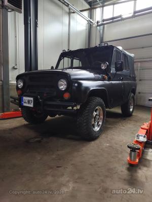 Black UAZ 469 1977 in Tallinn, with an engine capacity of 2.50 L and mileage of 1 thousand km for 14999 €, photo  on AUTOMOTO.COM.LV