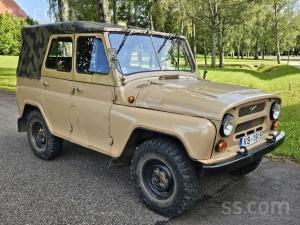Brown UAZ 469 1985 in Limbazi, with an engine capacity of 2.40 L and mileage of 47 thousand km for 4500 €, photo 3 on AUTOMOTO.COM.LV