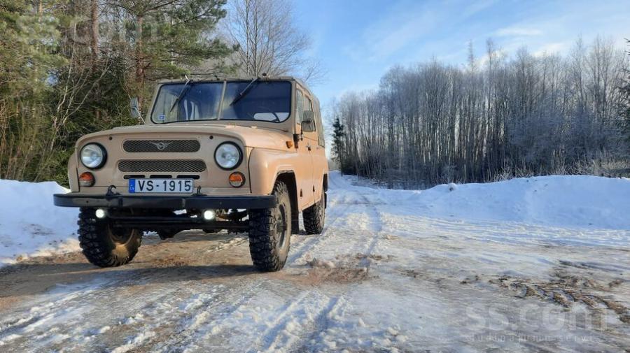 Brown UAZ 469 1985 in Limbazi, with an engine capacity of 2.40 L and mileage of 47 thousand km for 4500 €, photo 4 on AUTOMOTO.COM.LV