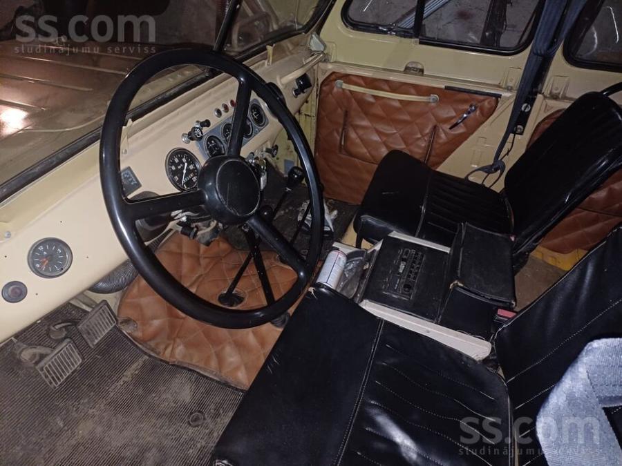 Brown UAZ 469 1985 in Limbazi, with an engine capacity of 2.40 L and mileage of 47 thousand km for 4500 €, photo 6 on AUTOMOTO.COM.LV