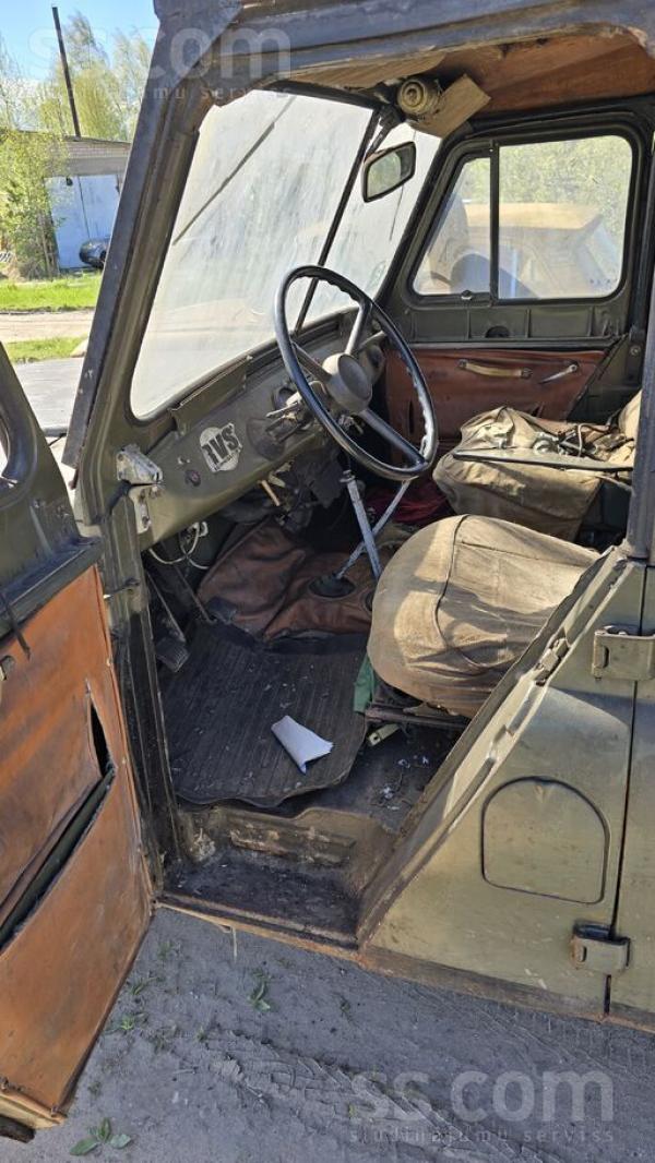 Brown UAZ 469 1987 in Riga, with an engine capacity of 2.40 L and mileage of 700 thousand km for 800 €, photo 7 on AUTOMOTO.COM.LV