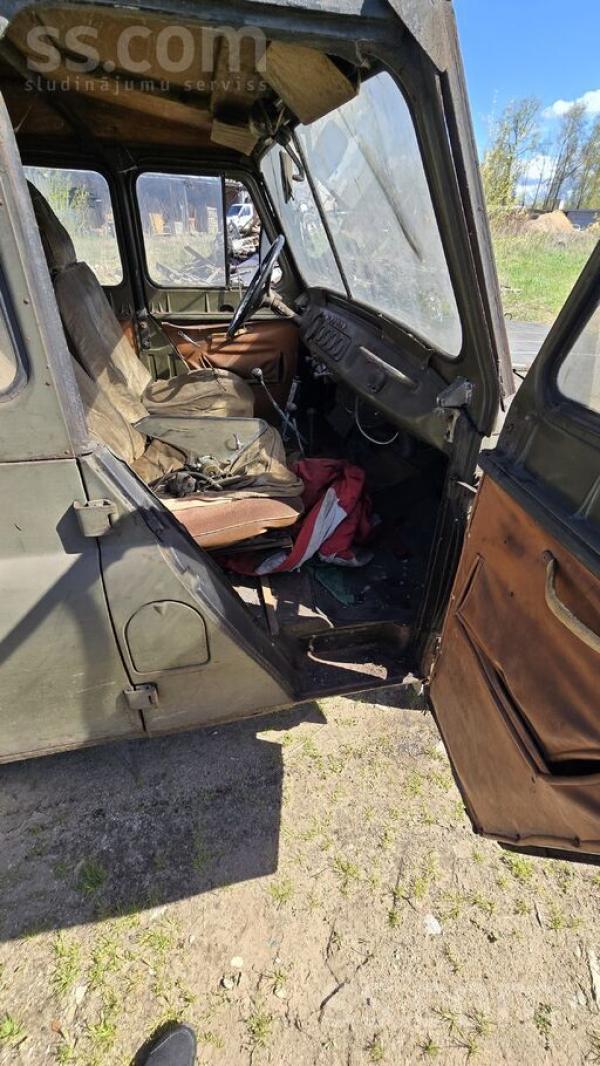 Brown UAZ 469 1987 in Riga, with an engine capacity of 2.40 L and mileage of 700 thousand km for 800 €, photo 10 on AUTOMOTO.COM.LV