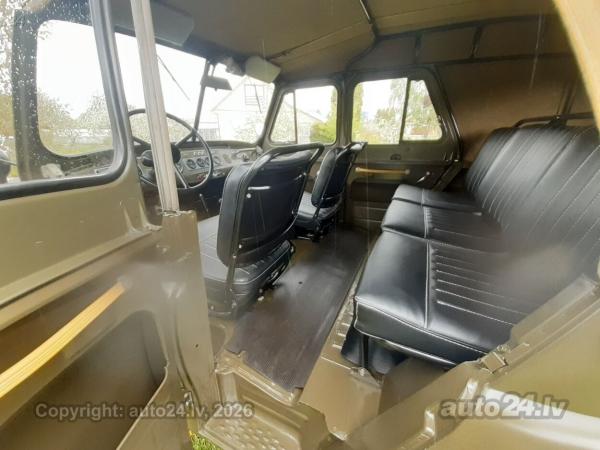 Green UAZ 469 1975 in Tallinn, with an engine capacity of 2.40 L and mileage of 0 thousand km for 9900 €, photo 5 on AUTOMOTO.COM.LV