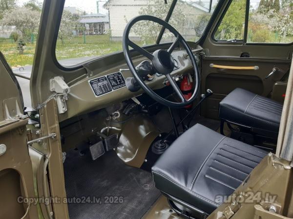 Green UAZ 469 1975 in Tallinn, with an engine capacity of 2.40 L and mileage of 0 thousand km for 9900 €, photo 7 on AUTOMOTO.COM.LV